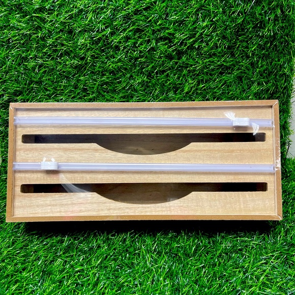 Target | Kitchen | Nwt Target Bullseye Playground Dispenser With Cutter ...